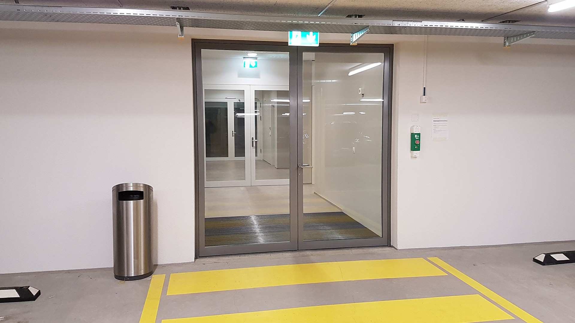 With Metallbau AG - EI30-Brandschutz